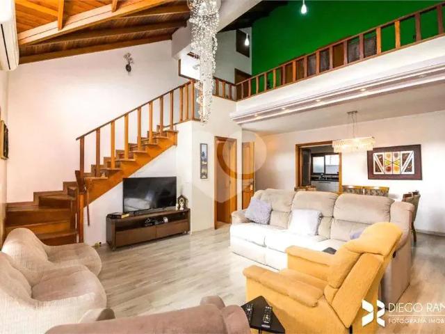 Casa / Sobrado para Venda em Porto Alegre/RS Chácara das Pedras 4 Quartos