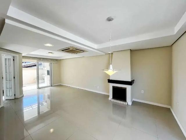 Casa / Sobrado para Venda em Porto Alegre/RS Chácara das Pedras 4 Quartos