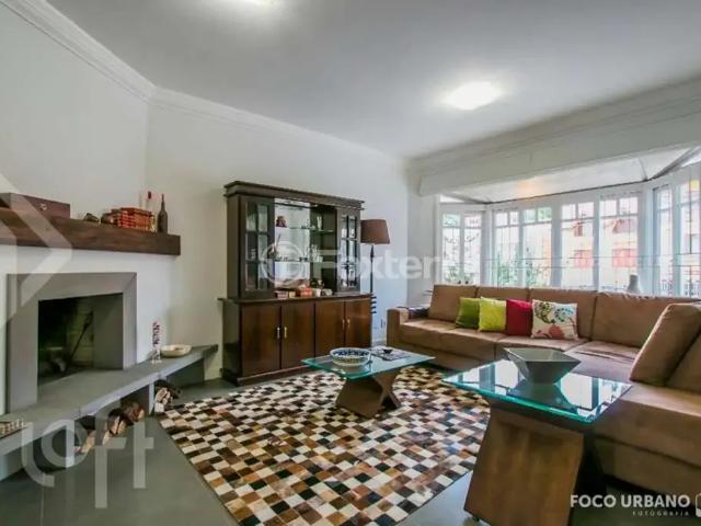 Casa / Sobrado para Venda em Porto Alegre/RS Chácara das Pedras 4 Quartos
