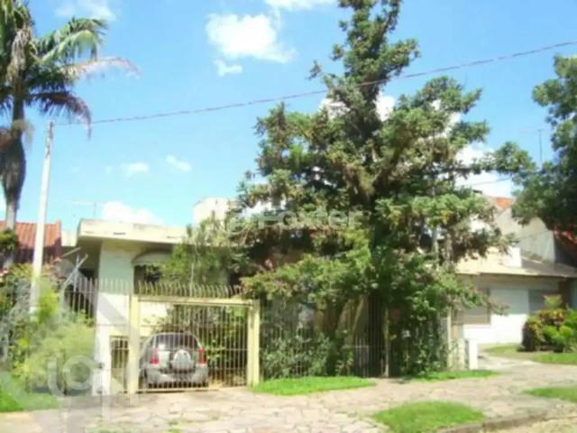 Casa / Sobrado para Venda em Porto Alegre/RS Chácara das Pedras 4 Quartos