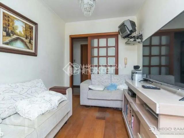 Casa / Sobrado para Venda em Porto Alegre/RS Chácara das Pedras 4 Quartos