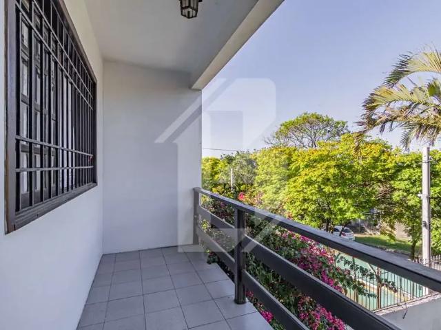 Casa / Sobrado para Venda em Porto Alegre/RS Chácara das Pedras 4 Quartos