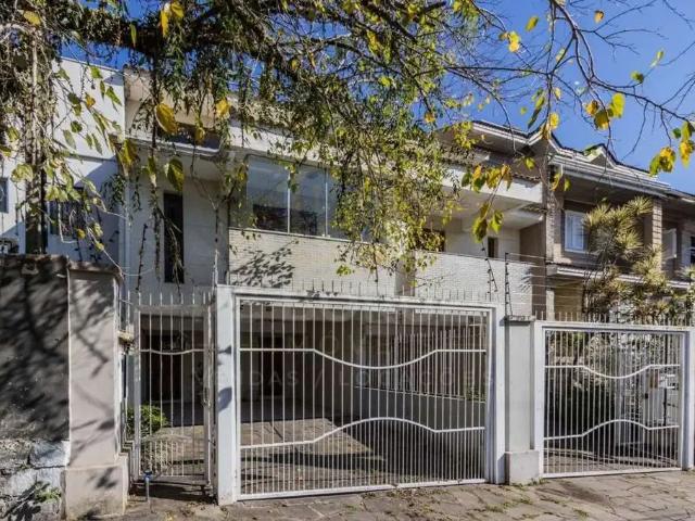 Casa / Sobrado para Venda em Porto Alegre/RS Chácara das Pedras 4 Quartos