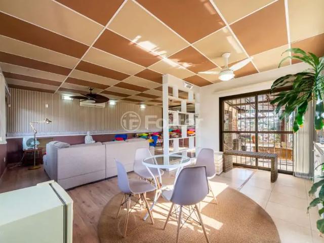 Casa / Sobrado para Venda em Porto Alegre/RS Chácara das Pedras 5 Quartos
