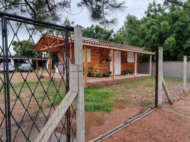 Casa / Sobrado para Venda em Porto Alegre/RS Chapéu do Sol 2 Quartos