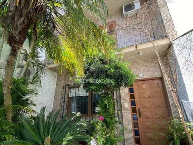 Casa / Sobrado para Venda em Porto Alegre/RS Cidade Baixa 2 Quartos