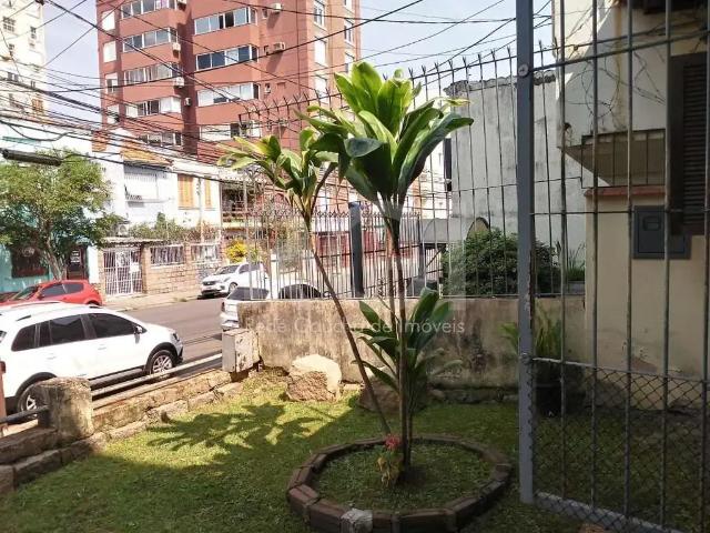 Casa / Sobrado para Venda em Porto Alegre/RS Cidade Baixa 2 Quartos