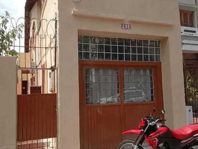 Casa / Sobrado para Venda em Porto Alegre/RS Cidade Baixa 4 Quartos
