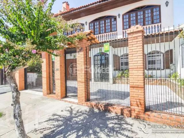 Casa / Sobrado para Venda em Porto Alegre/RS Coronel Aparício Borges 5 Quartos