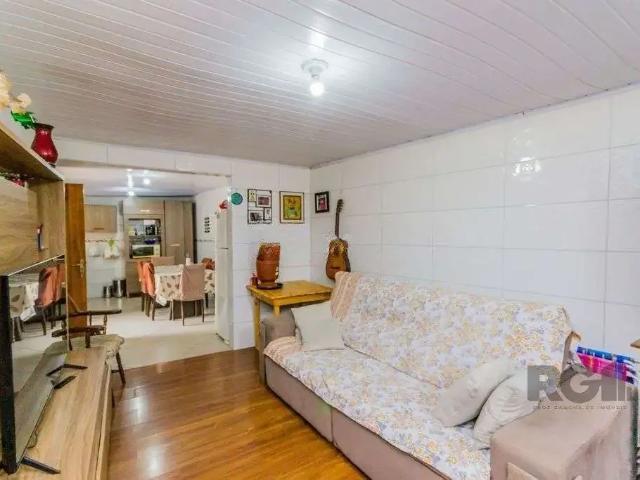 Casa / Sobrado para Venda em Porto Alegre/RS Coronel Aparício Borges 2 Quartos