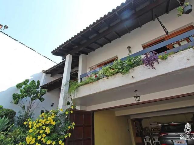 Casa / Sobrado para Venda em Porto Alegre/RS Coronel Aparício Borges 3 Quartos