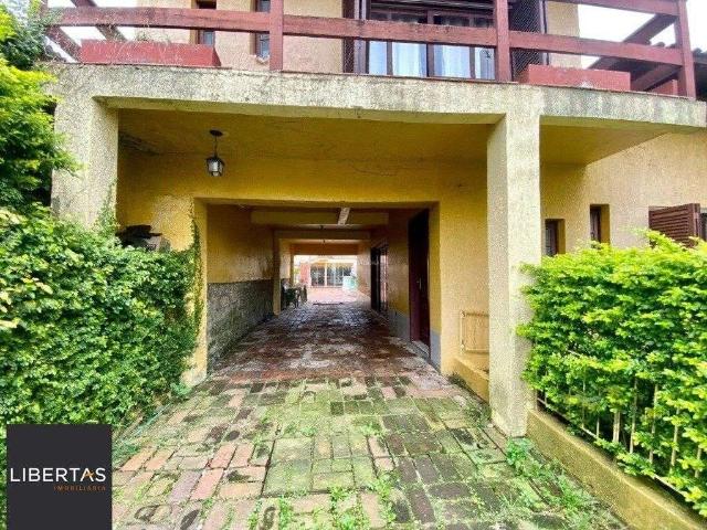 Casa / Sobrado para Venda em Porto Alegre/RS Coronel Aparício Borges 3 Quartos