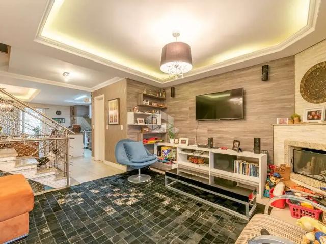 Casa / Sobrado para Venda em Porto Alegre/RS Costa e Silva 3 Quartos