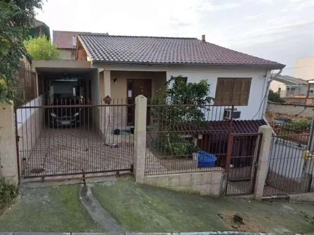 Casa / Sobrado para Venda em Porto Alegre/RS Parque Santa Fé 3 Quartos