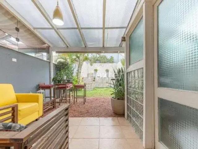Casa / Sobrado para Venda em Porto Alegre/RS Costa e Silva 3 Quartos