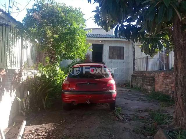 Casa / Sobrado para Venda em Porto Alegre/RS Costa e Silva 3 Quartos