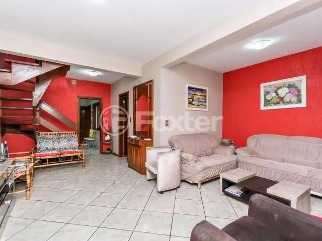 Casa / Sobrado para Venda em Porto Alegre/RS Costa e Silva 4 Quartos