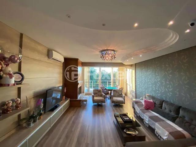 Casa / Sobrado para Venda em Porto Alegre/RS Costa e Silva 4 Quartos