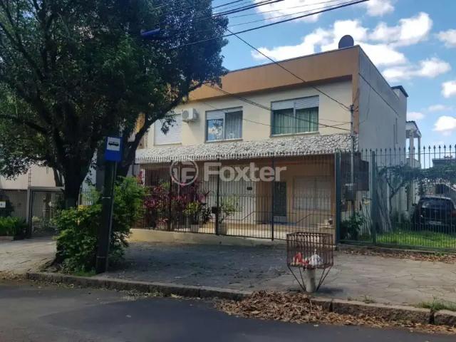 Casa / Sobrado para Venda em Porto Alegre/RS Cristo Redentor 3 Quartos