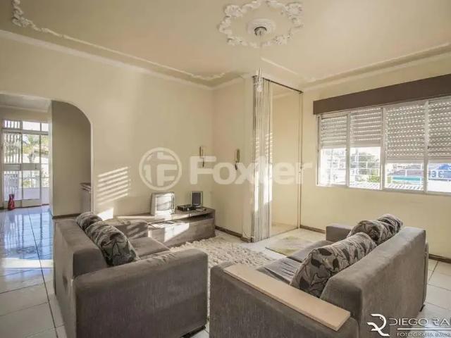 Casa / Sobrado para Venda em Porto Alegre/RS Cristo Redentor 3 Quartos
