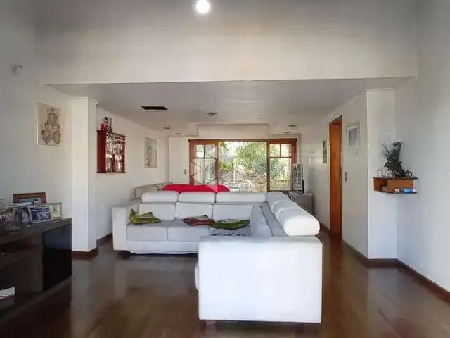 Casa / Sobrado para Venda em Porto Alegre/RS Cristo Redentor 3 Quartos