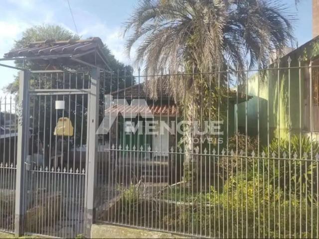 Casa / Sobrado para Venda em Porto Alegre/RS Cristo Redentor 3 Quartos
