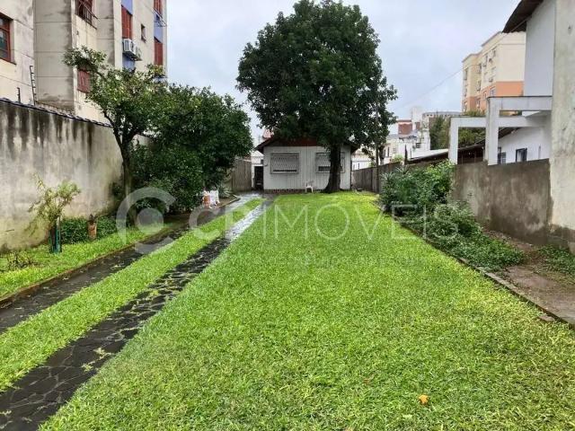 Casa / Sobrado para Venda em Porto Alegre/RS Cristo Redentor
