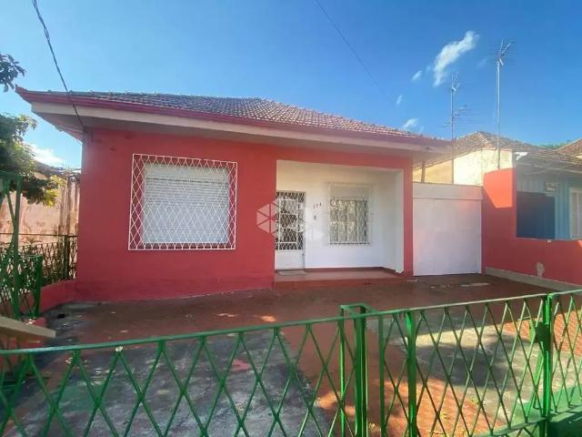 Casa / Sobrado para Venda em Porto Alegre/RS Cristo Redentor 4 Quartos