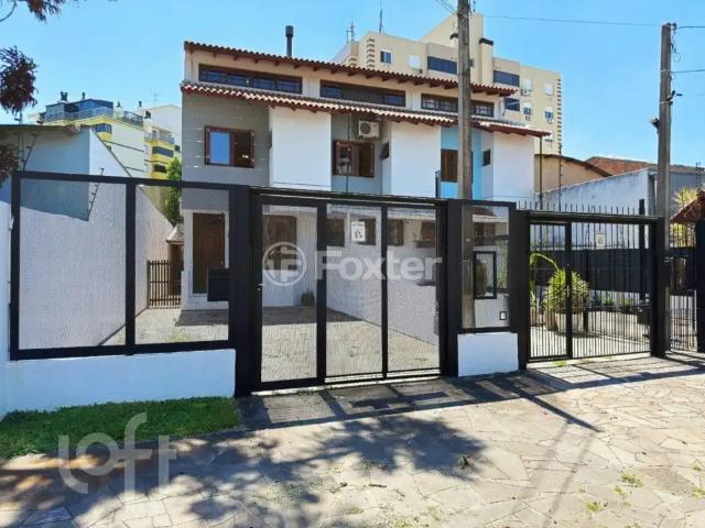 Casa / Sobrado para Venda em Porto Alegre/RS Cristo Redentor 4 Quartos