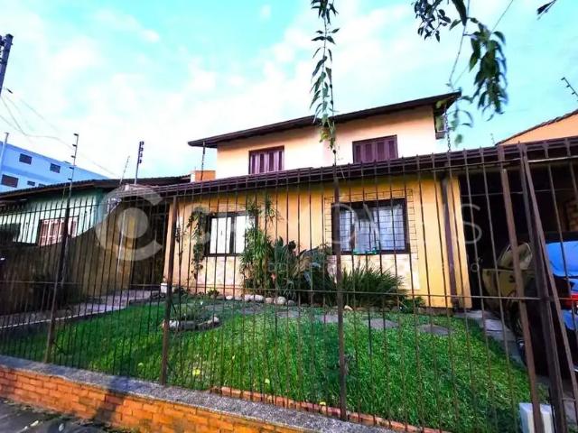 Casa / Sobrado para Venda em Porto Alegre/RS Cristo Redentor 4 Quartos