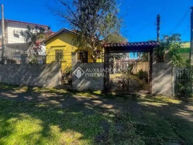 Casa / Sobrado para Venda em Porto Alegre/RS Cristal 2 Quartos