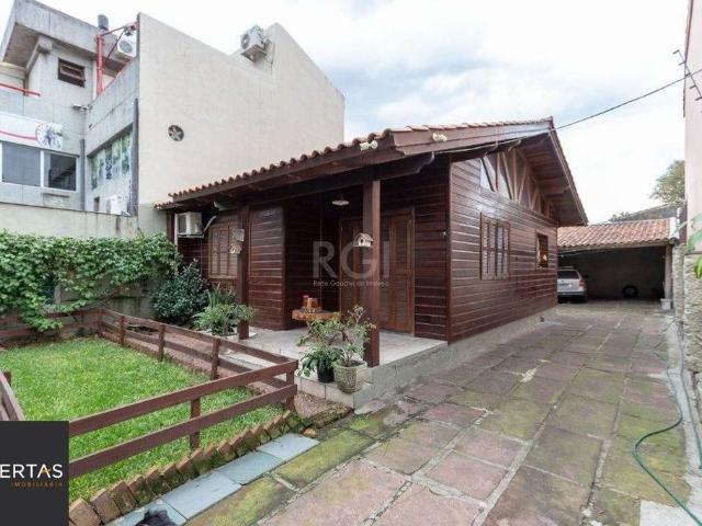 Casa / Sobrado para Venda em Porto Alegre/RS Cristal 2 Quartos