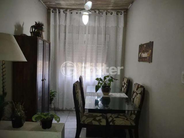 Casa / Sobrado para Venda em Porto Alegre/RS Cristal 2 Quartos