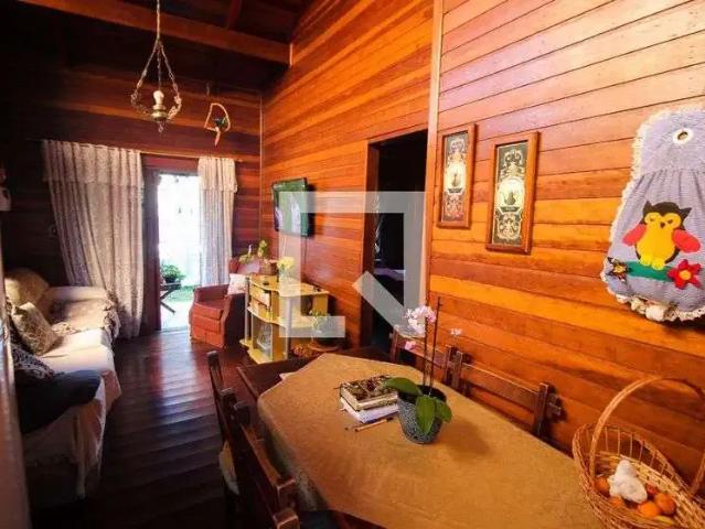 Casa / Sobrado para Venda em Porto Alegre/RS Cristal 2 Quartos