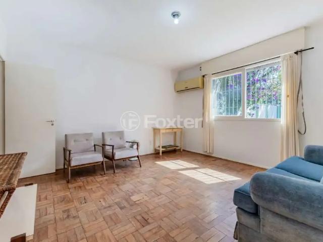 Casa / Sobrado para Venda em Porto Alegre/RS Cristal 3 Quartos