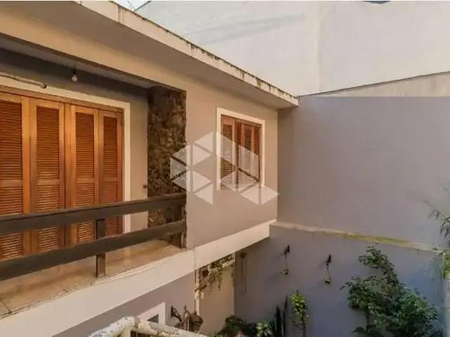 Casa / Sobrado para Venda em Porto Alegre/RS Cristal 3 Quartos