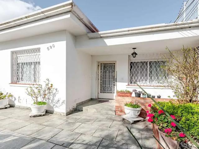 Casa / Sobrado para Venda em Porto Alegre/RS Cristal 3 Quartos