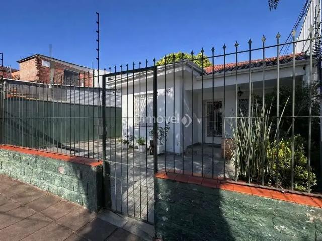 Casa / Sobrado para Venda em Porto Alegre/RS Cristal 3 Quartos
