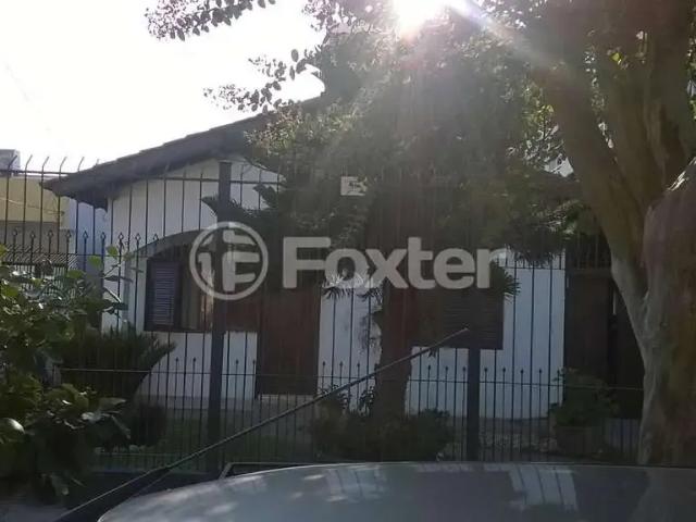 Casa / Sobrado para Venda em Porto Alegre/RS Cristal 3 Quartos