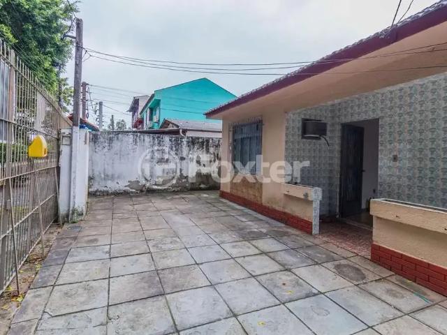 Casa / Sobrado para Venda em Porto Alegre/RS Cristal 3 Quartos