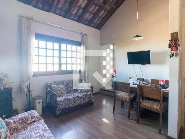 Casa / Sobrado para Venda em Porto Alegre/RS Cristal 3 Quartos