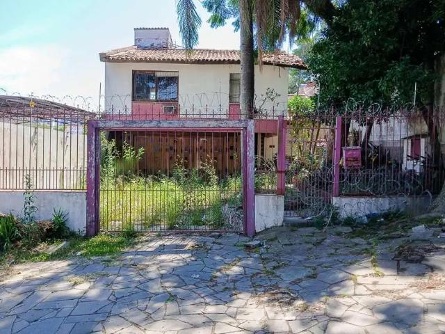 Casa / Sobrado para Venda em Porto Alegre/RS Cristal 3 Quartos