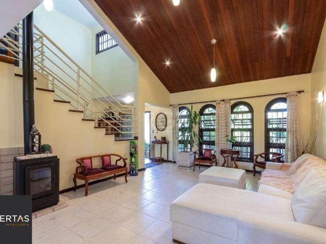 Casa / Sobrado para Venda em Porto Alegre/RS Cristal 3 Quartos