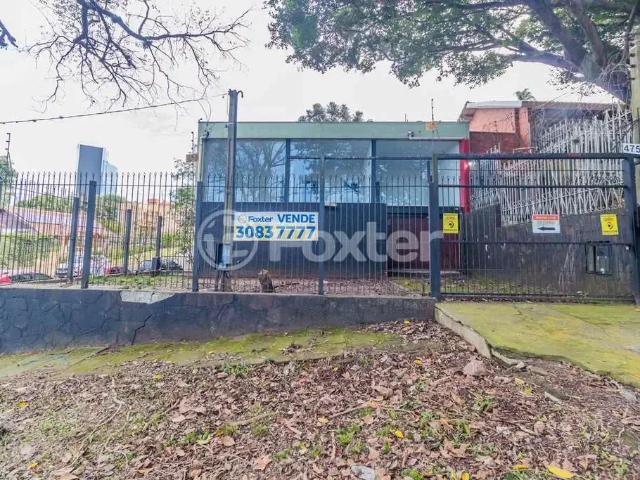 Casa / Sobrado para Venda em Porto Alegre/RS Cristal 3 Quartos