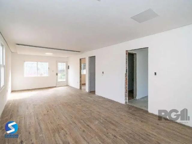 Casa / Sobrado para Venda em Porto Alegre/RS Cristal 3 Quartos