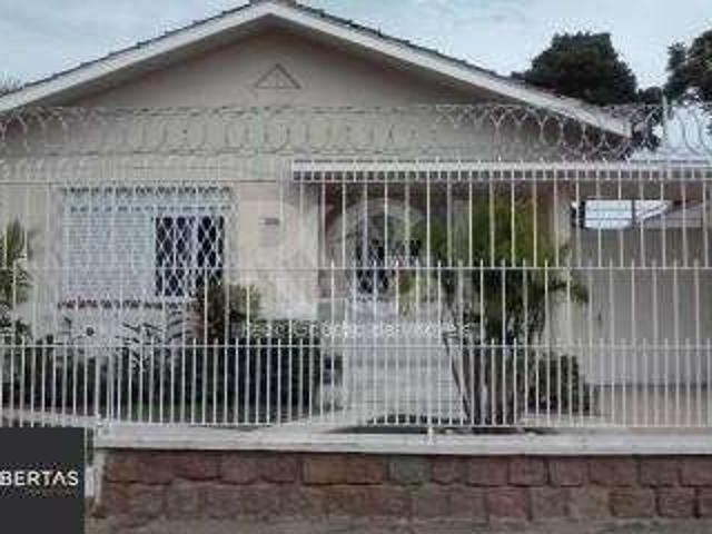 Casa / Sobrado para Venda em Porto Alegre/RS Cristal 3 Quartos