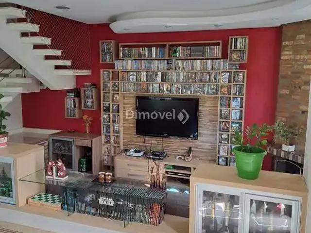 Casa / Sobrado para Venda em Porto Alegre/RS Cristal 4 Quartos