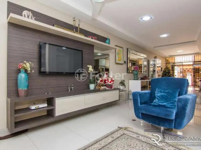 Casa / Sobrado para Venda em Porto Alegre/RS Cristal 4 Quartos