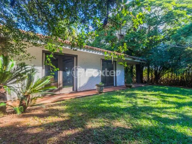 Casa / Sobrado para Venda em Porto Alegre/RS Cristal 4 Quartos