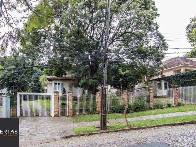 Casa / Sobrado para Venda em Porto Alegre/RS Cristal 4 Quartos